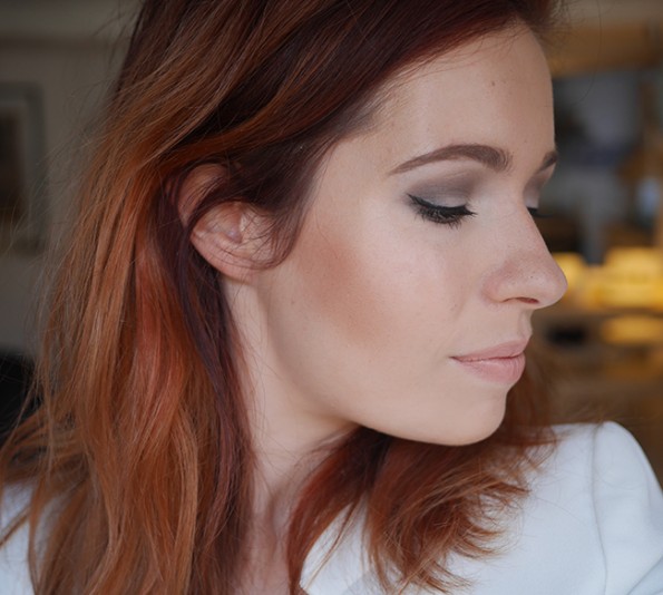 DA Marble Baked Bronzing Powder • Cynthia